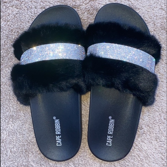 Cape Robbin | Shoes | Slides | Poshmark